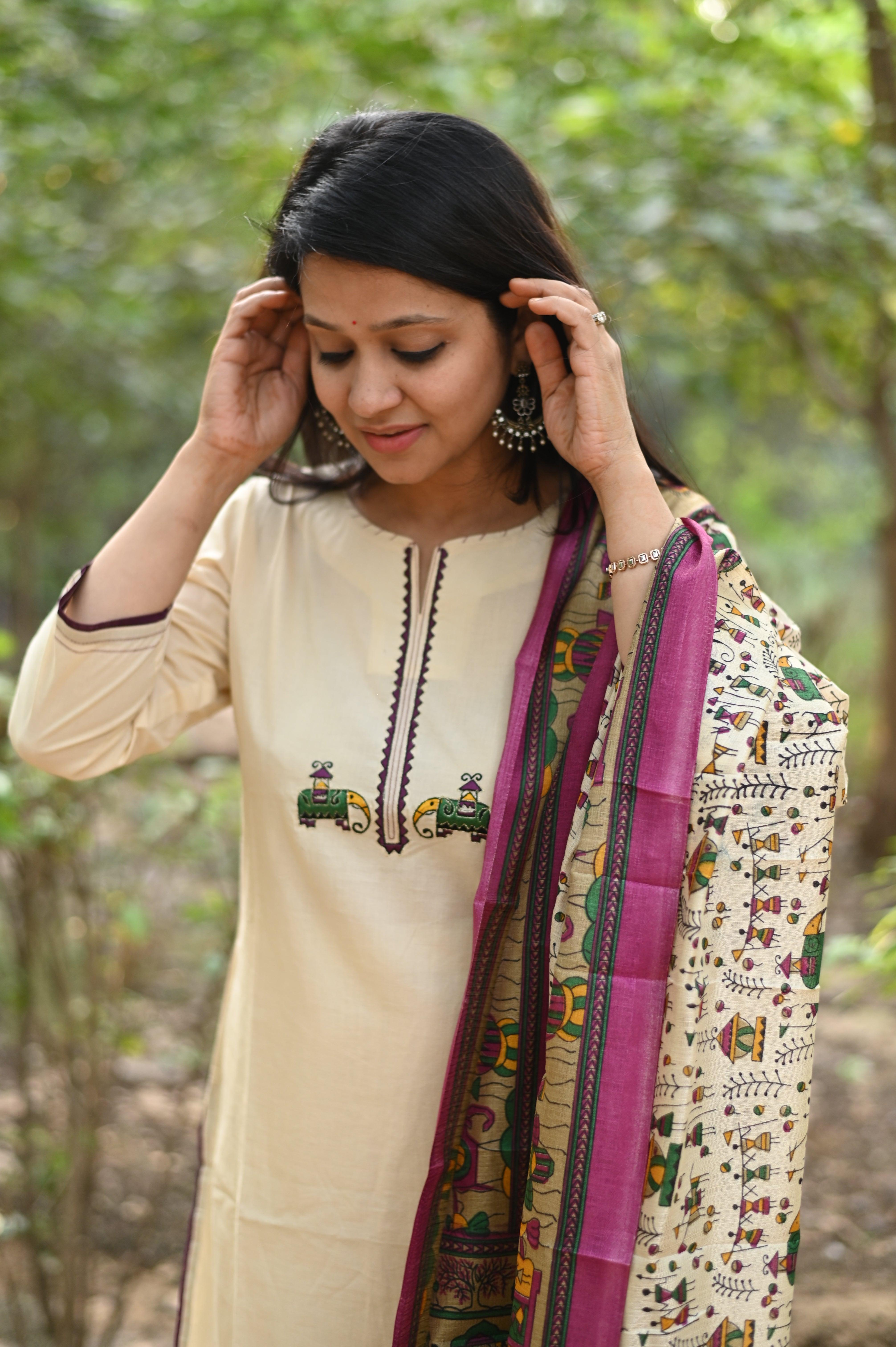 Mughal Motif Solid Cream Suit Set – DHOLKEE